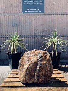 Quartz Boulder QB1 | Welsh Slate Water Features