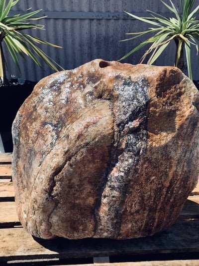Quartz Boulder QB1 | Welsh Slate Water Features