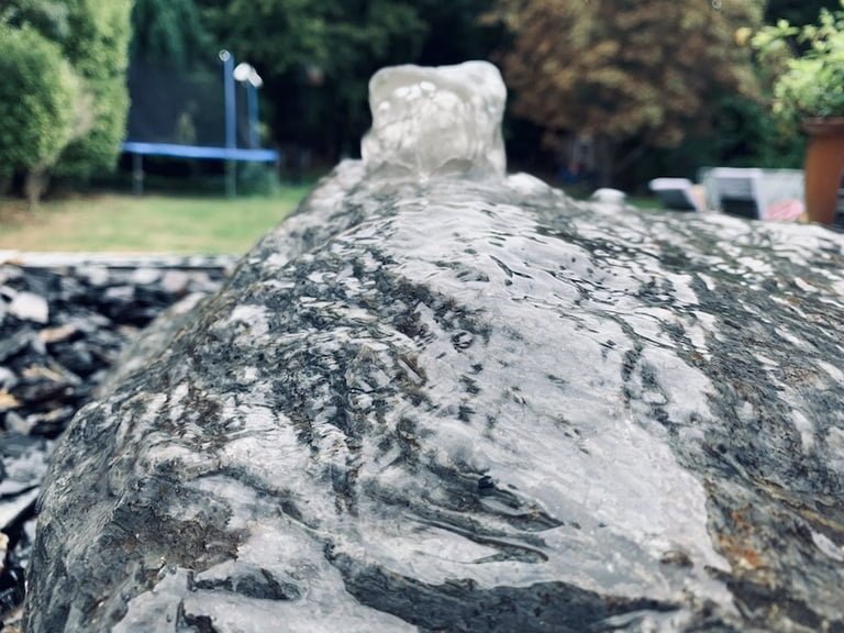 Quartz Boulder QB4 | Welsh Slate Water Features