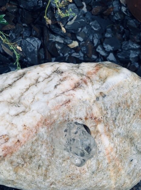 Quartz Boulder QB13 | Welsh Slate Water Features