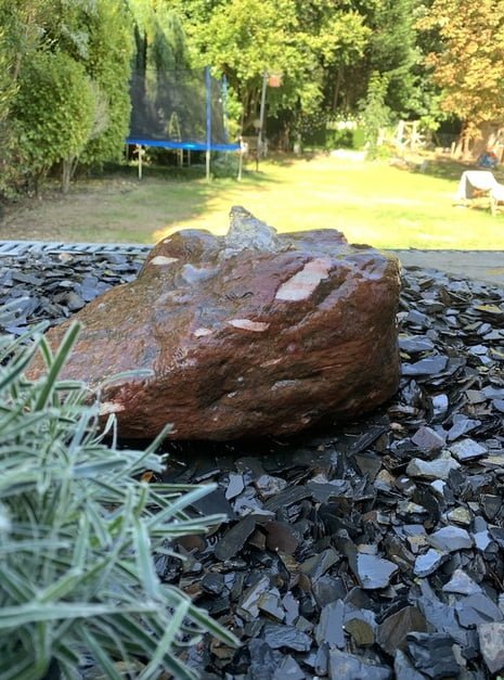 Quartz Boulder QB8 | Welsh Slate Water Features